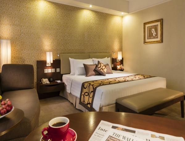 Gloucester Luk Kwok Hong Kong - Tsuen Wan