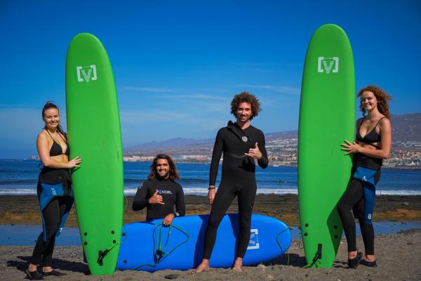 Single Fin Surf Hostel - Arona
