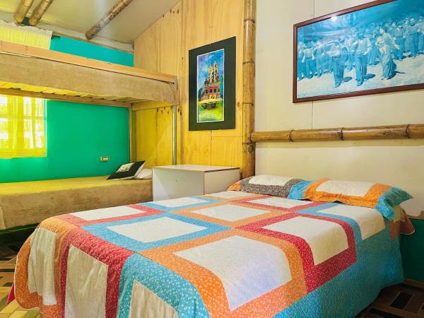 Los Gulungos Hostel - Colombia