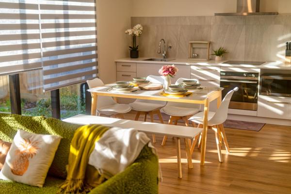 3 Bed Home With Pool Table, Near Westfield Mall - Christchurch