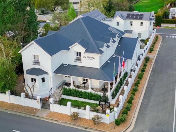 Le Petit Paris - Franschhoek