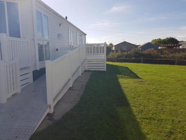 Sunny Corner - West Sussex