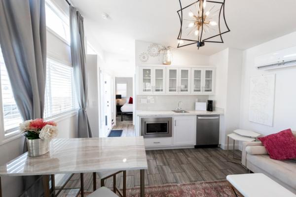 Elegant Courtyard Cottage Ruby - Reno, NV