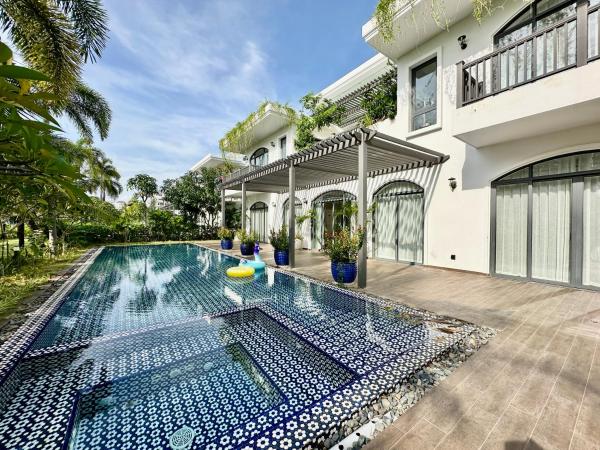 Bellevue West Phu Quoc 4br Beachfront Villa With Private Swimming Pool - Phú Quốc