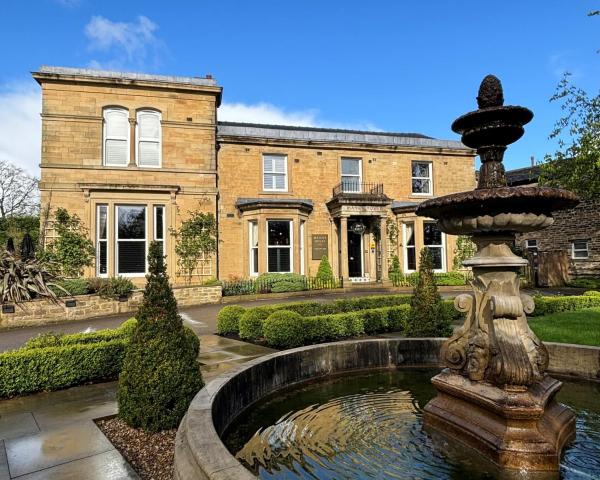 Manor House Lindley - Huddersfield