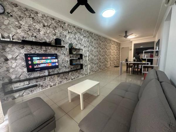 Puchong Condo Free Wifi & Netflix - Subang Jaya