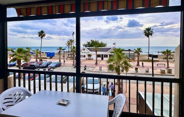 Apartamento En Primera Línea De Playa Con Terraza En Los Boliches, Atardeceres De Fuengirola - Fuengirola