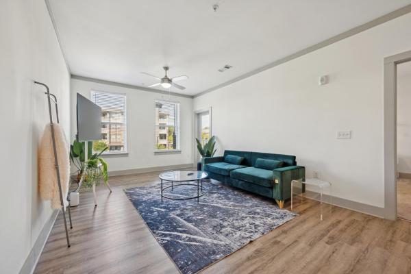 Properties By Preston I 2bd2bth Beauty I Parking - Oak Ridge, TN