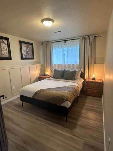 Downtown Alpine Suite - Golden