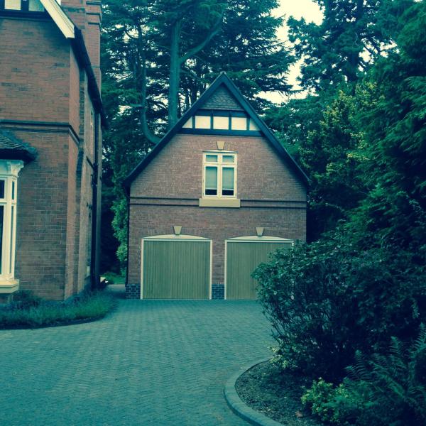 Glenlyon Flat - Nec - Solihull