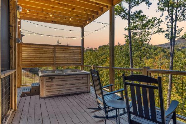 Woodland Cove - Tennessee