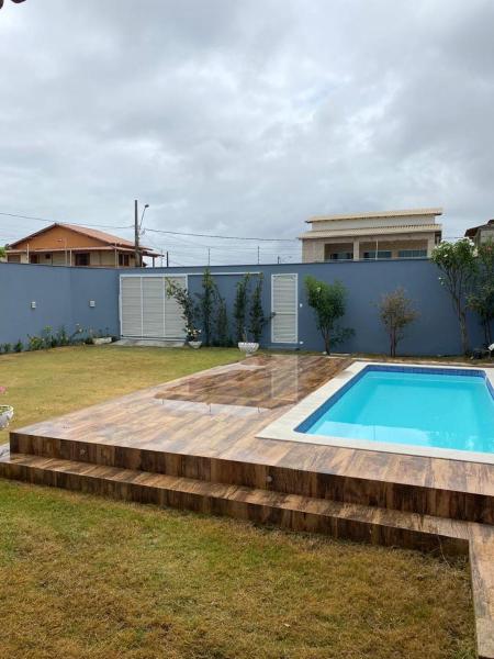 Casa Guriri Com Piscina Ao Lado Da Praia Excelente Localização - São Mateus