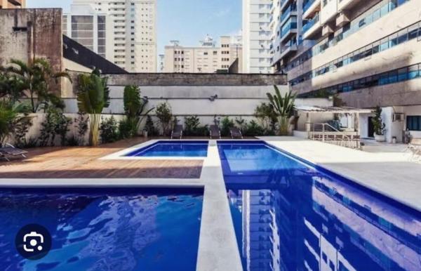 Cap5, Lindo Apto 3 Dormitórios, Até 8 Pessoas, Piscina, Varanda Gourmet Com Churrasqueira, Duas Vagas Garagem - Guarujá