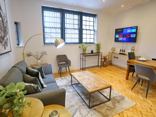 New Build Duplex Minutes From City Centre Pass The Keys - 索爾福德