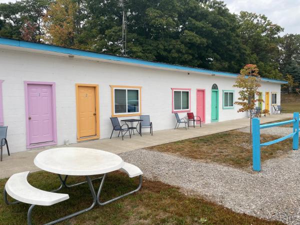 Riverview Inn - Michigan