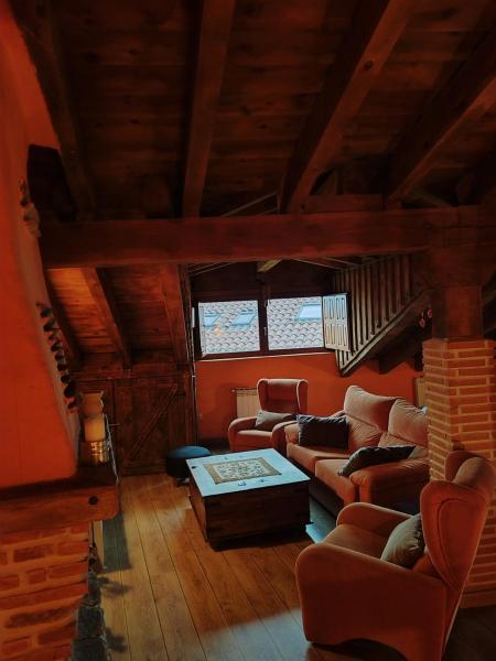 Una Casa En El Planeta - Torrecaballeros