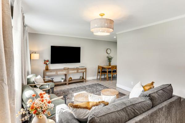 Modern Retreat With Fire Pit Near Harrison Bay! - Paradise Cove, Harrison