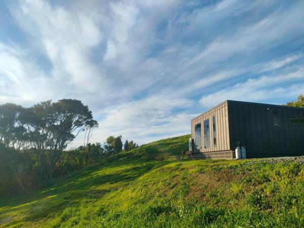 Ngahere Views - Rural Cabin 5 Min Drive To Raglan Township - Raglan