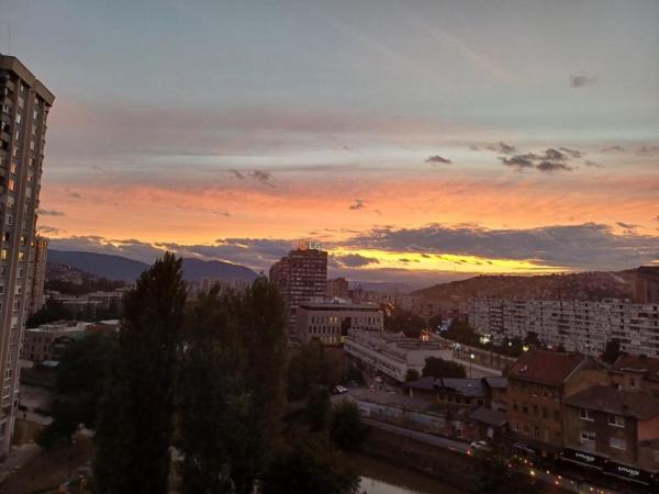 Sunny Sarajevo Stay - Sarajevo