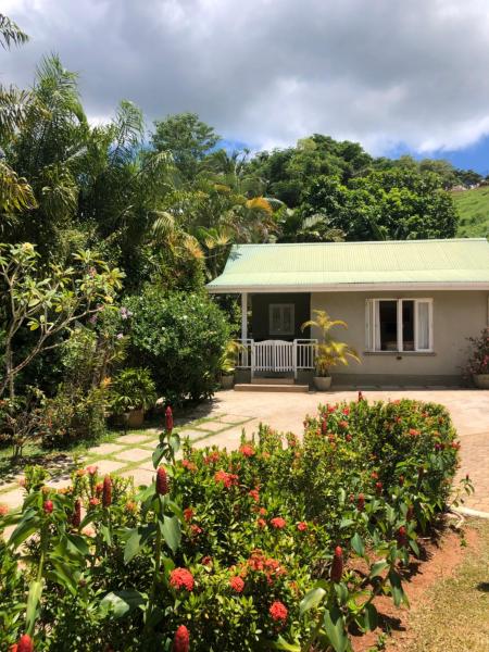 Sunbird Bungalow - Seychelles