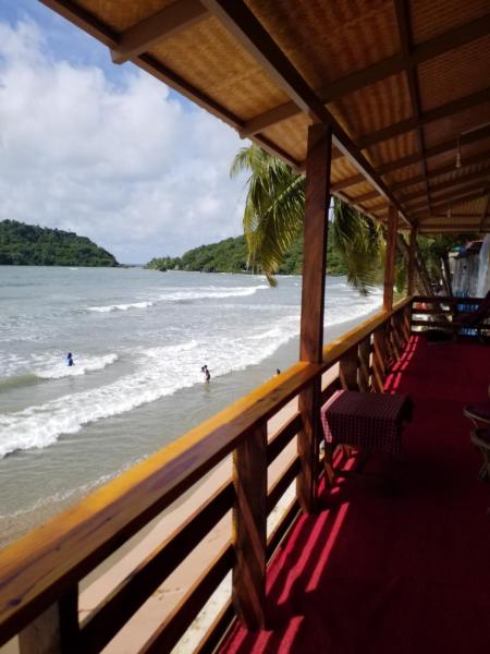 Fernandes Bar And Restaurant - Goa