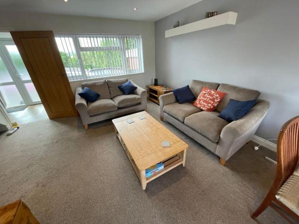 Coates Road-spacious 4 Bed Home-near Rd&e-parking - Exeter
