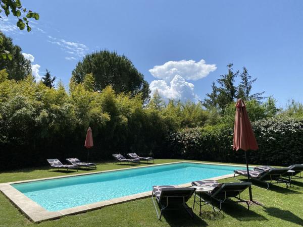 Mas La Pauline Gîtes De Charme & Roulotte - Les Baux-de-Provence
