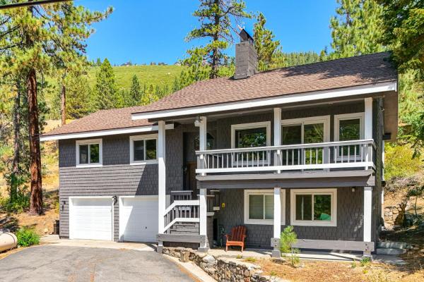 Walk To Donner Lake Truckee Cabin With Private Deck - Lake Tahoe