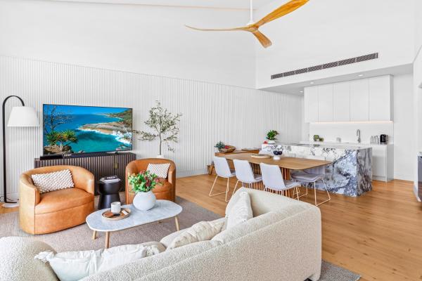 Luxurious Ocean View Penthouse - Sunshine Coast