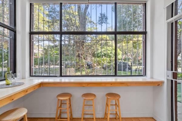 Pet-friendly Home Just Minutes From Bondi Beach - Willoughby