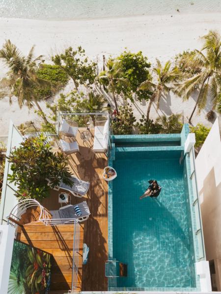 Blue Sky Beach - Malé