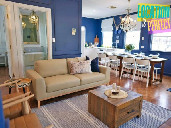Walk To Adelaide Oval, 4-bedroom Home With Parking - Stirling