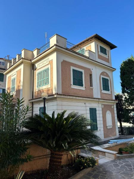 Lux Of The Vatican - Rome