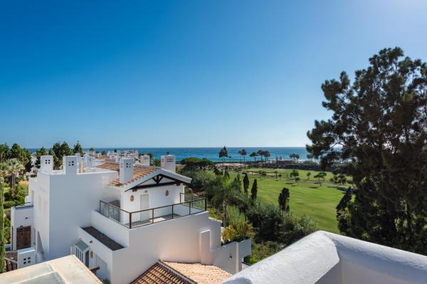 Palm Beach Frontline Penthouse - Marbella