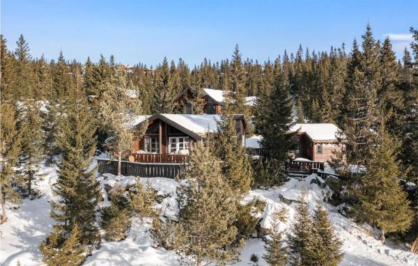 Gorgeous Home In ØYer With Sauna - Norway