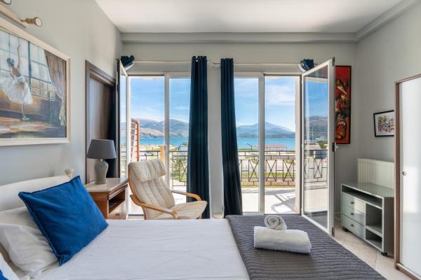 Xenia Ionis Luxury Apartments - Kefalonia