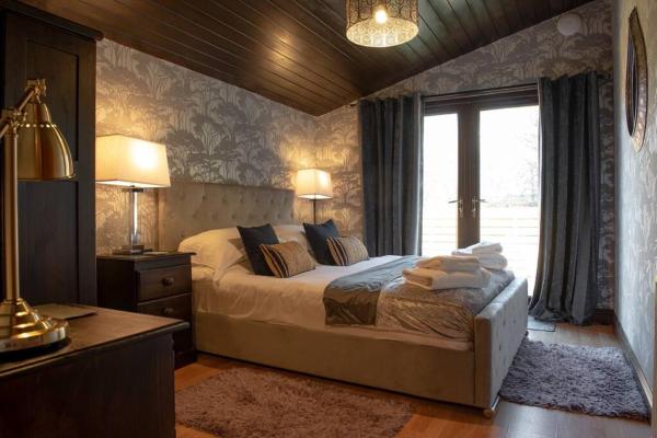 Clover 20 Lodge - Yellowtop Country Park - Hot Tub - Yorkshire - North Yorkshire