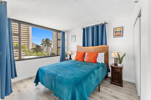 Waikiki Banyan #713 - Tower 1 - Honolulu