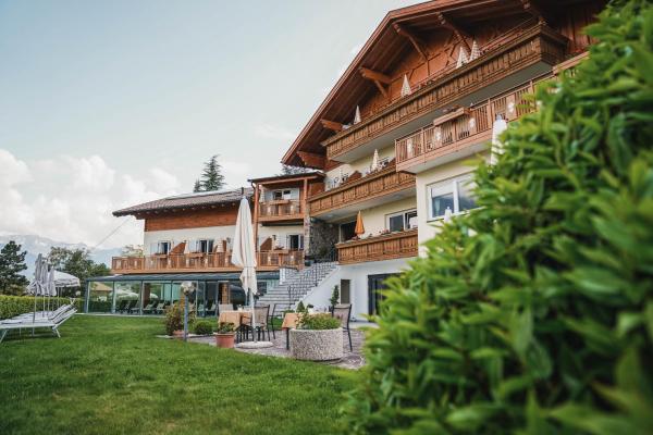 Hotel Mitlechnerhof - Schenna