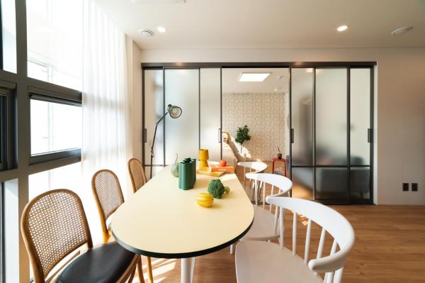 Hongik Univ Station Wave Family Suite #D - Seoul