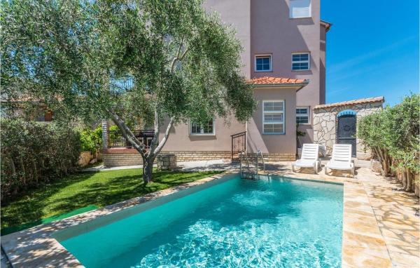 Beautiful Home In Bibinje - Zadar