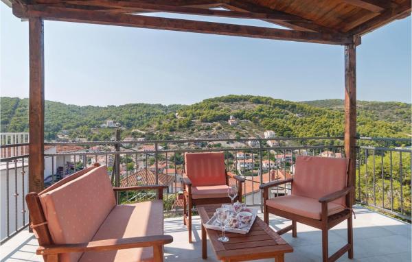 Gemütliches Haus Mit 5 Schlafzimmern In Stomorska - Kroatien