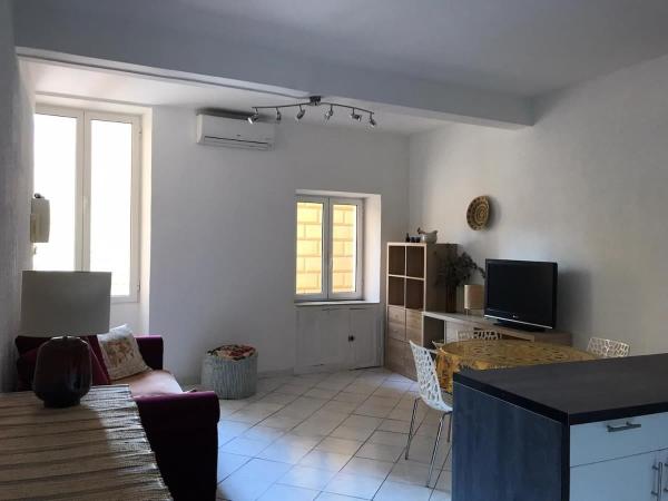 Rue St Gaetan Location Old Town - ibis budget Nice Californie Lenval