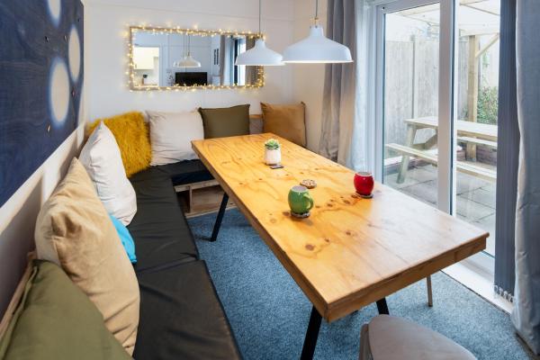 Free Parking Sleeps 7 Garden With Patio Gloucester Road - Bristol