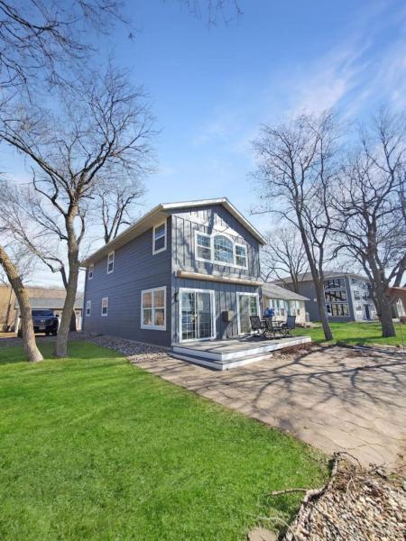 Sandy Shores Beach House - Wisconsin Township