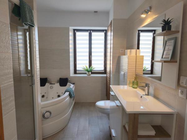 Chez Aurel & Manu - Jacuzzi - Haut-Rhin