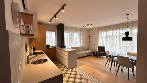 The Comfy Nest - Parking, King Size Bed, Smart Tv - Cluj-Napoca