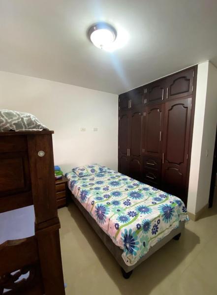 Habitación Tres Camas - Cali