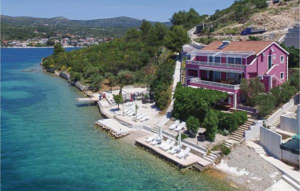 Apartment Sanja - Primošten