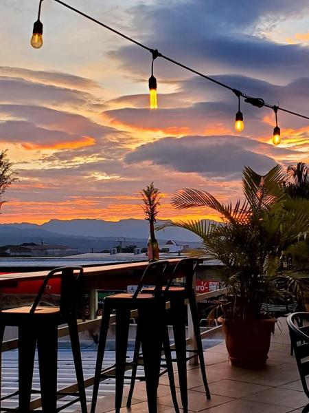 Hostal Sunset Town - El Salvador